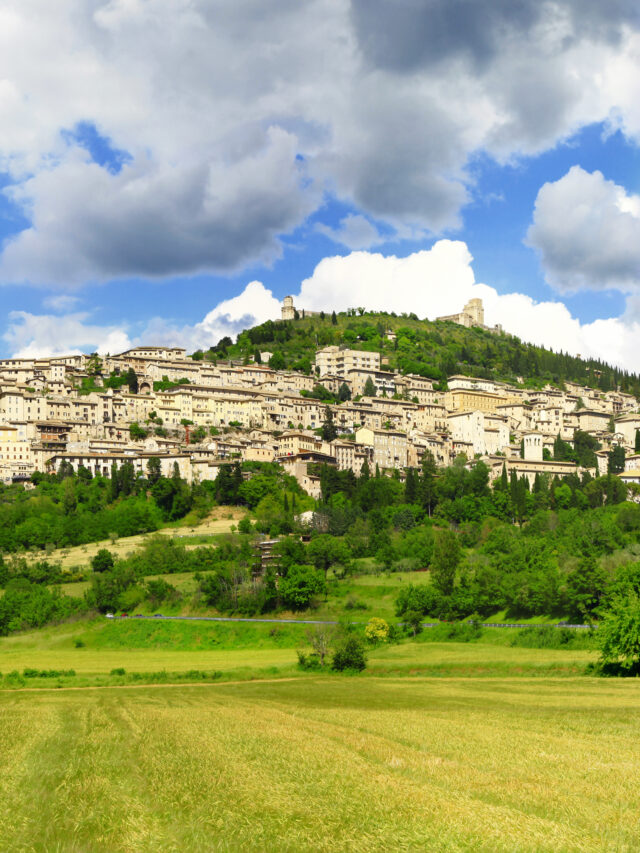 The 16 Best Things to Do in Assisi | Vagrants Of The World Travel