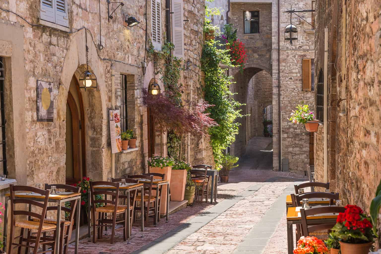 The 16 Best Things to Do in Assisi | Vagrants Of The World Travel